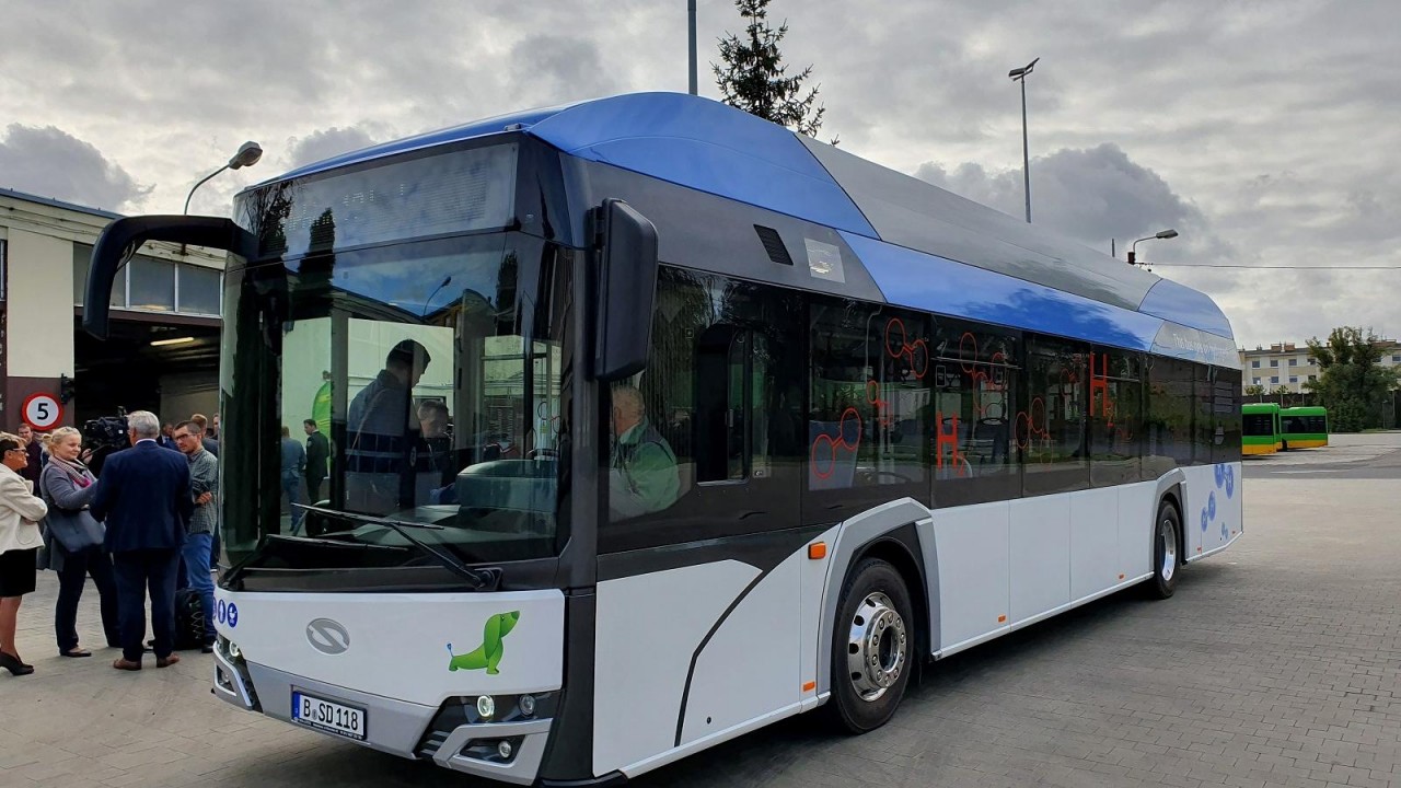 Testam și noi autobuzul cu hidrogen, Solaris? - GT Motive